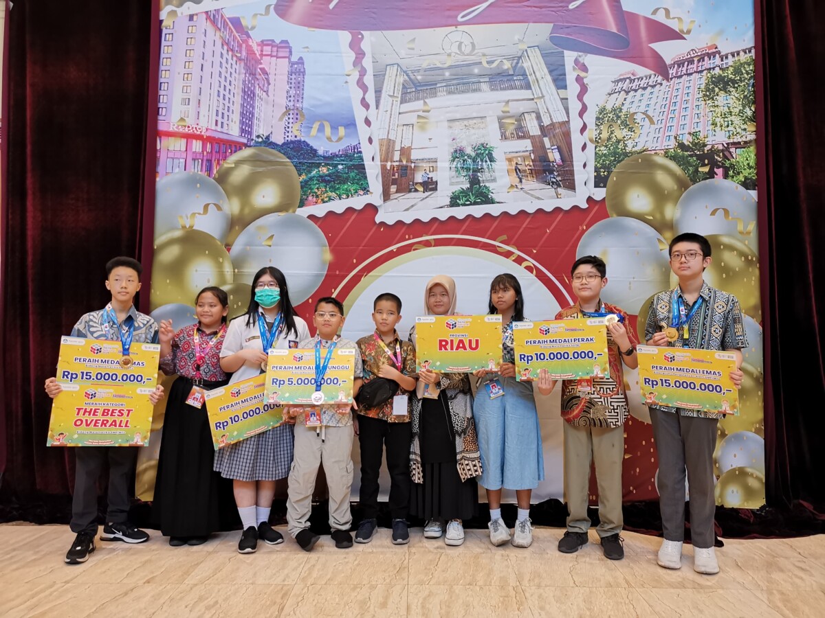 Kayser Hwang, Aurelia Alexandra Charvia, dan Darren Felix Xuemone ...